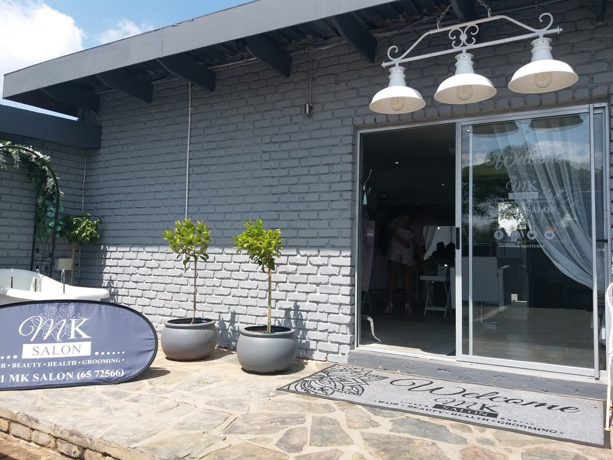 Pamper yourself at MK salon – PinkBeautyQueen.com