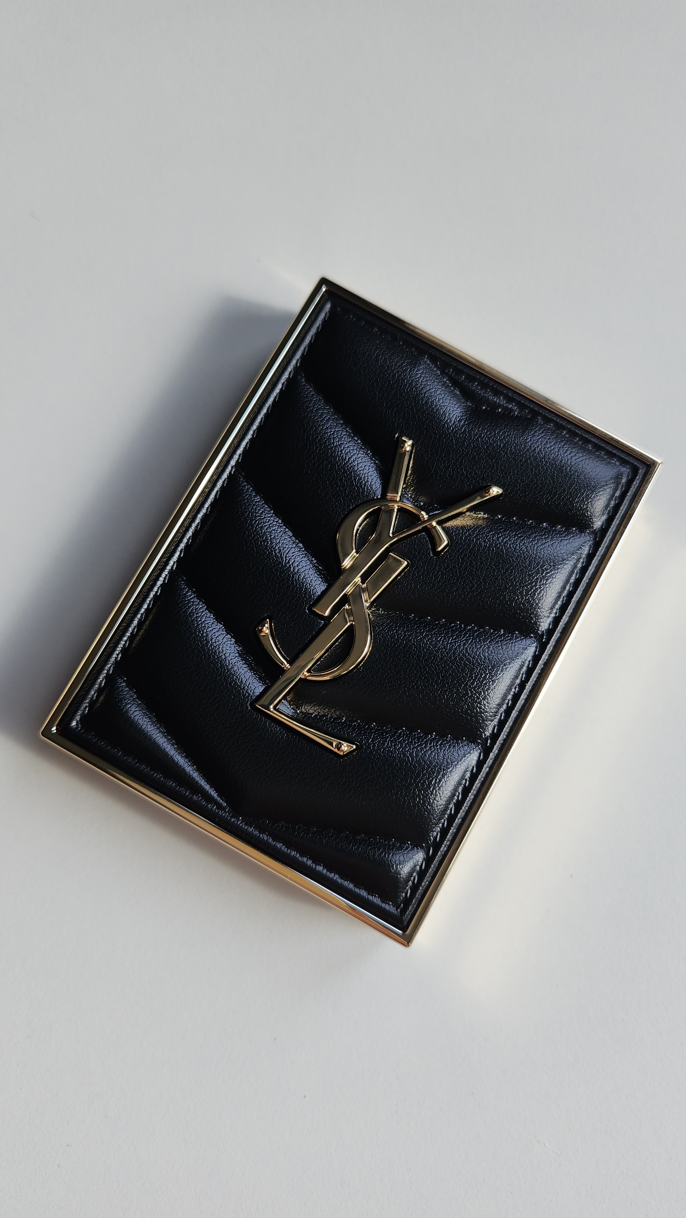 New Launches from YSL Beauty Couture Mini Clutch and Lash Clash Mascara ...