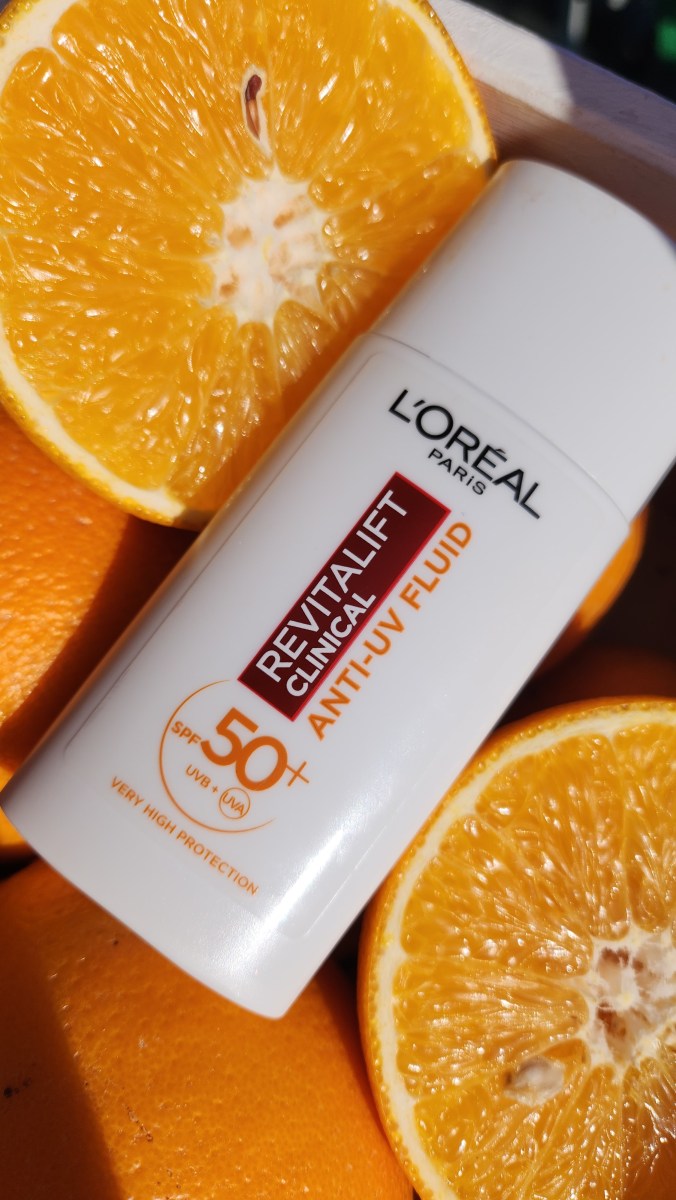 Review: L’Oréal Paris Revitalift Clinical Vitamin C UV Fluid SPF 50 ...